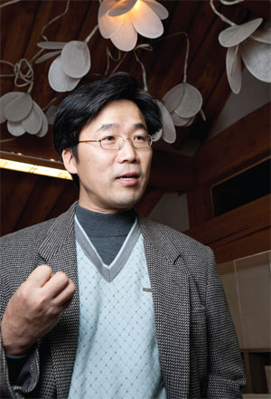 인기 폭발 ‘막걸리학교’ 허시명 교장