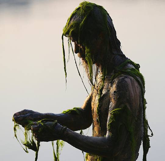 종이로 만든 달항아리의 그윽한 美